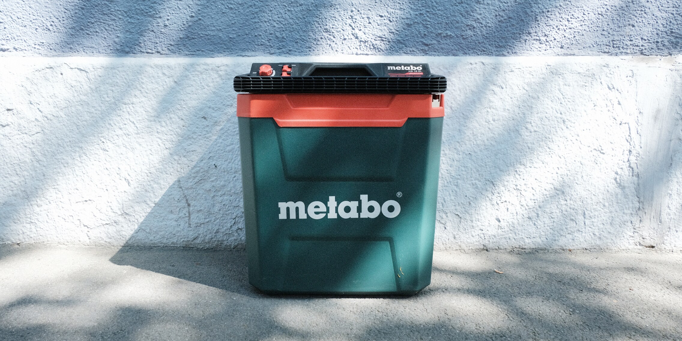 The battery cooler from Metabo or with airplane noise to the cool glass ...
