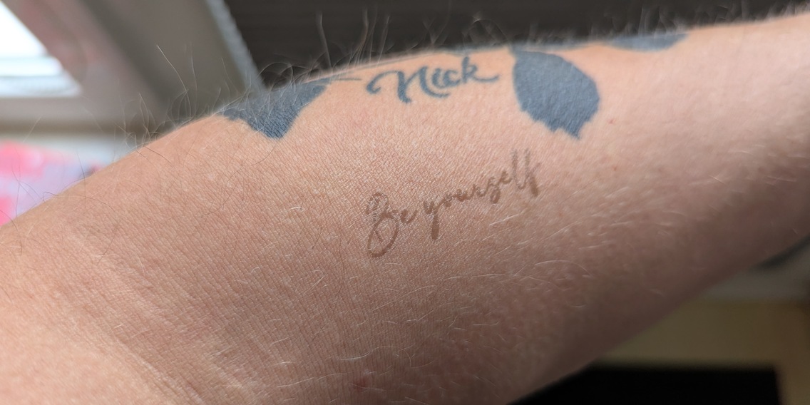Temporary tattoos tried and tested | Galaxus review - Galaxus